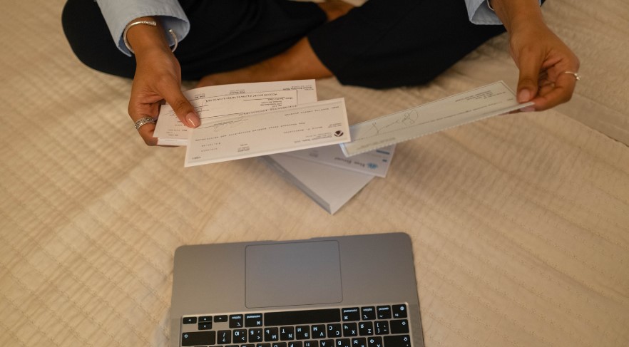 What Are Travellers Cheques? Understanding the Basics - London Business Mag
