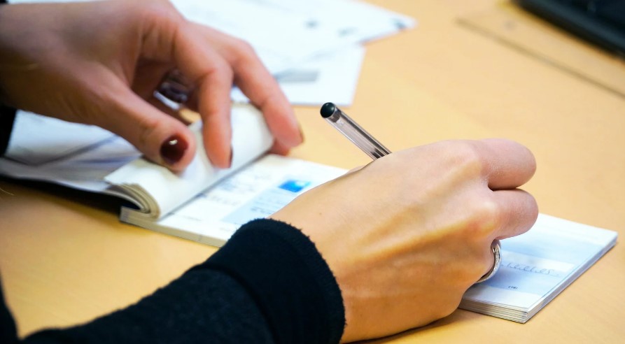 What is Travellers Cheque? Get Ready to Travel - London Business Mag