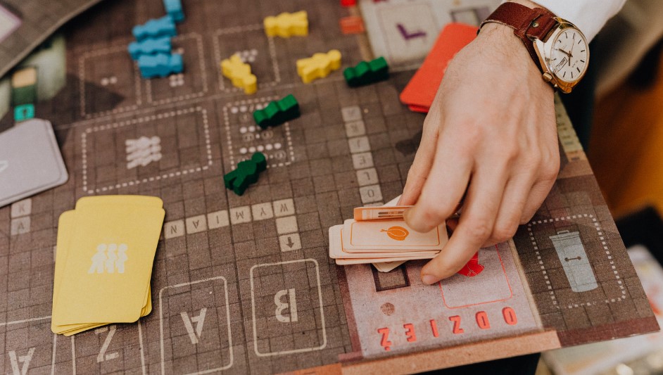 Top 10 Best 2 Player Card Games in the UK - London Business Mag