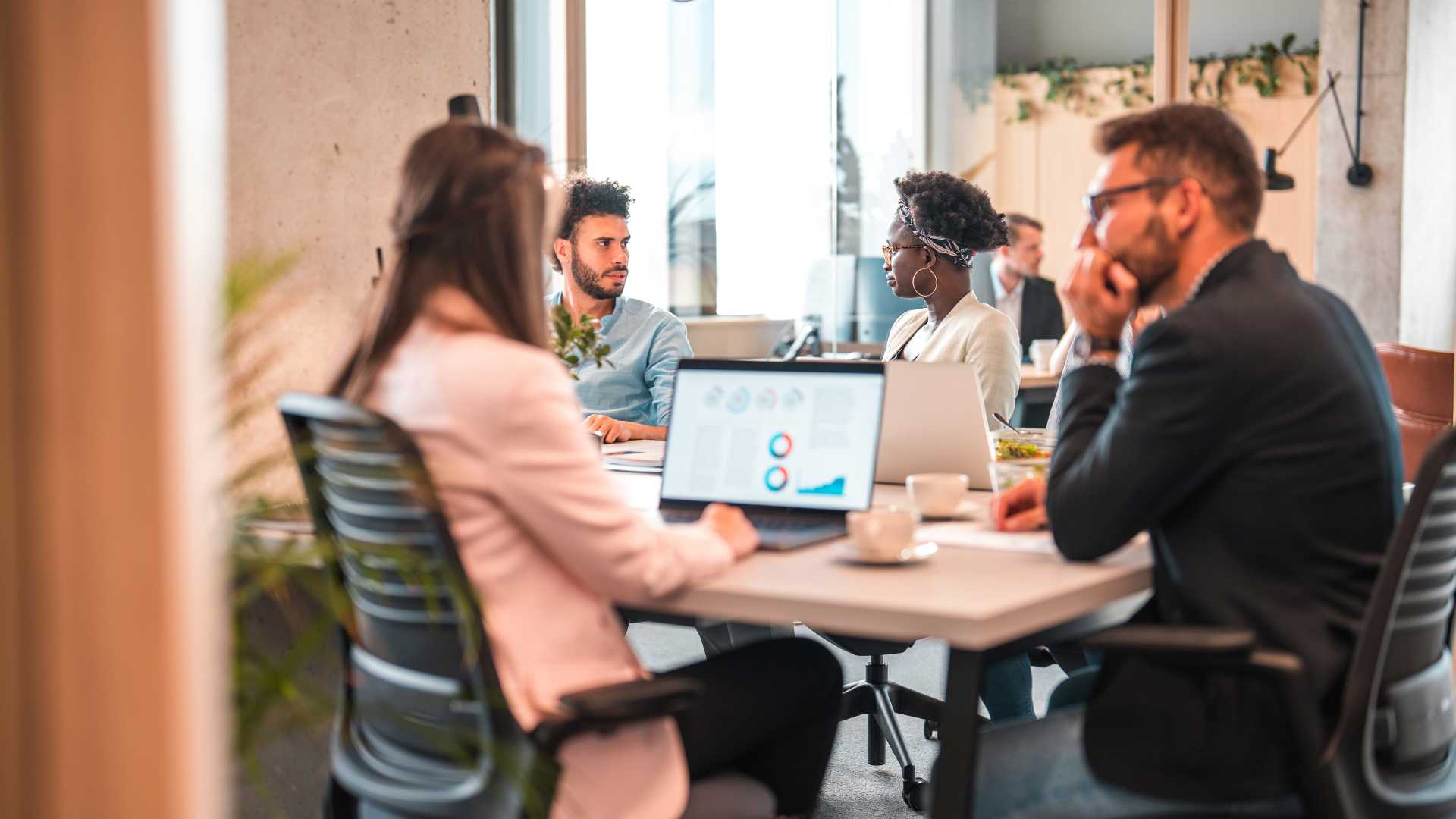 Social Media Demographics: A Key to Targeted Advertising - London ...