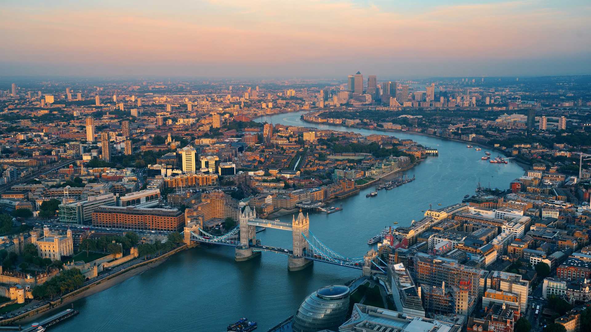 London Bridge Shopping Experience: A Hidden Gem in the Heart of the ...