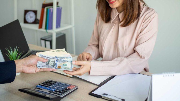 How to Calculate Your Hourly Rate from Salary? Tips for Accurate ...