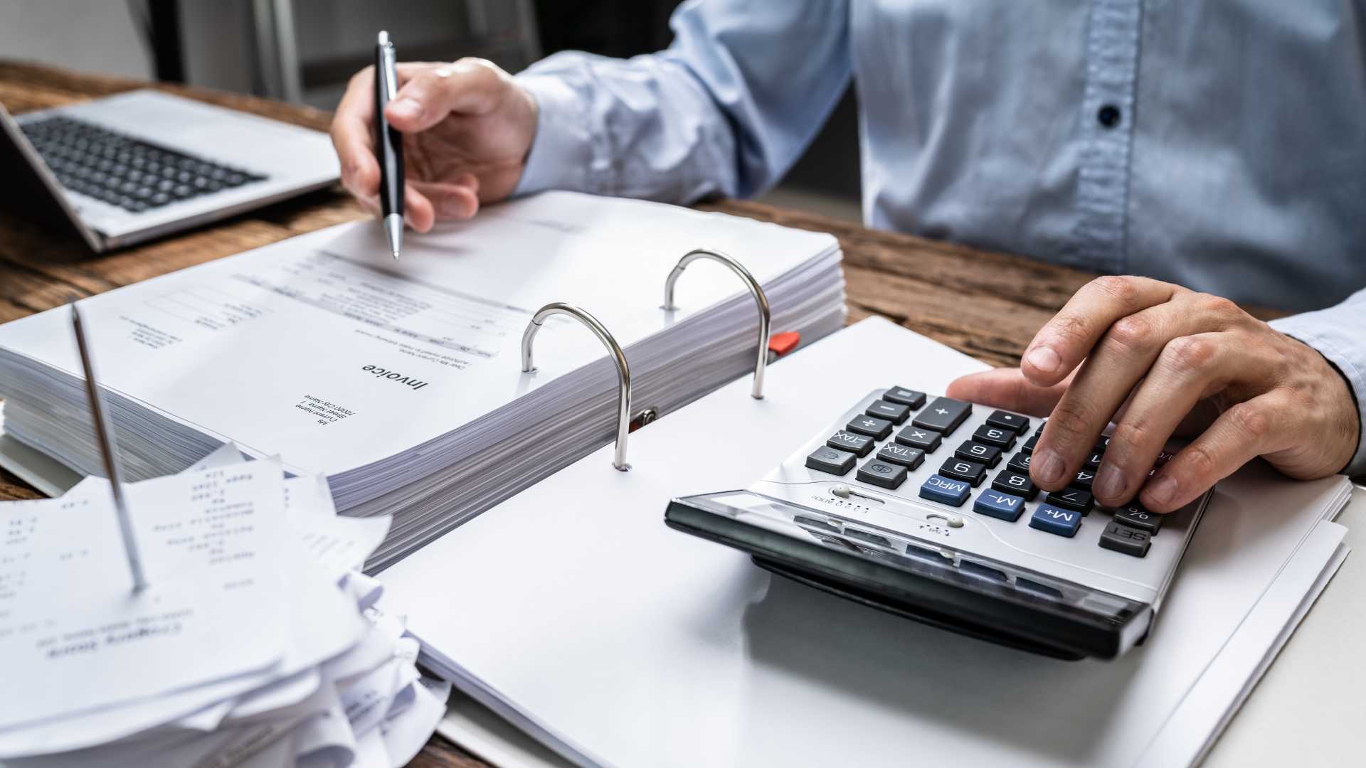 How to Calculate Your Hourly Rate from Salary? Tips for Accurate ...