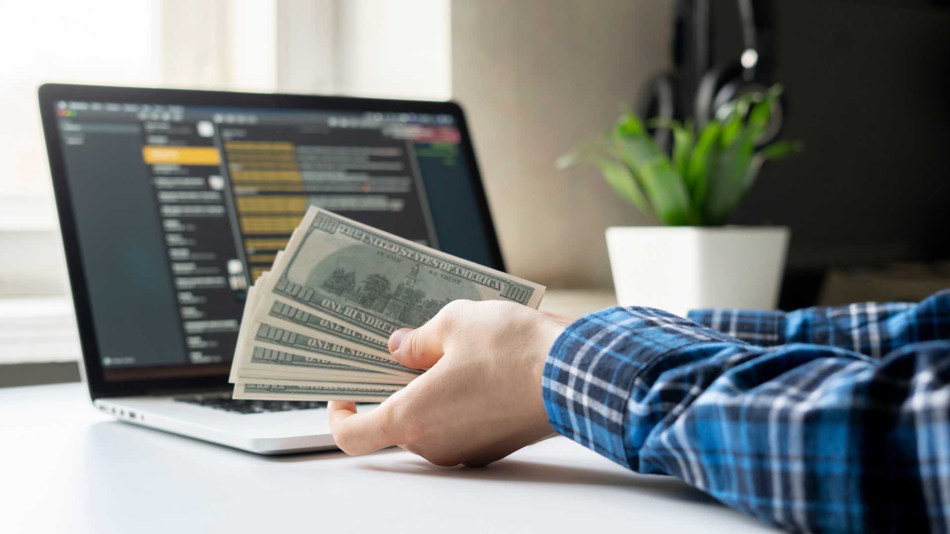 Apprenticeship Hourly Rate: How Much Should You Earn in the UK ...