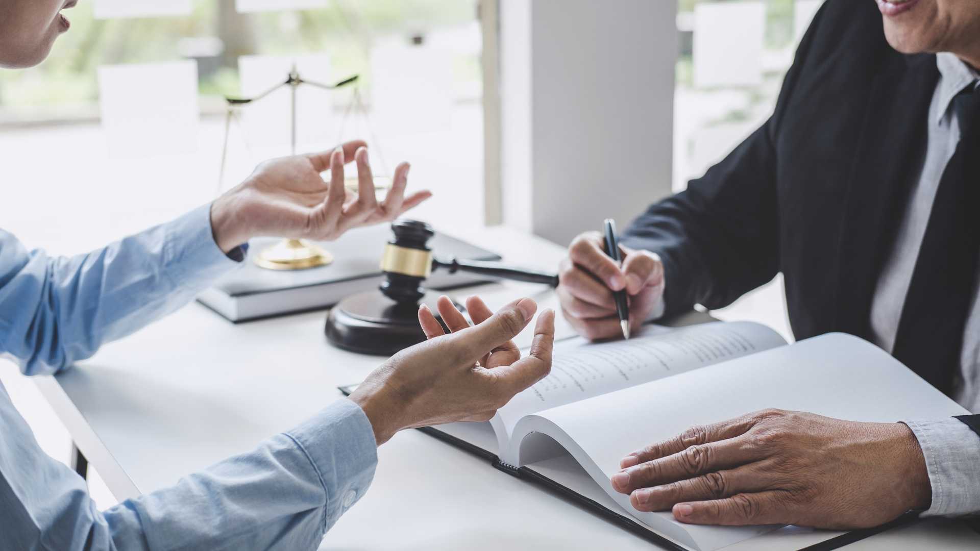 Solicitor Hourly Rate: How Much Should You Expect to Pay in the UK ...