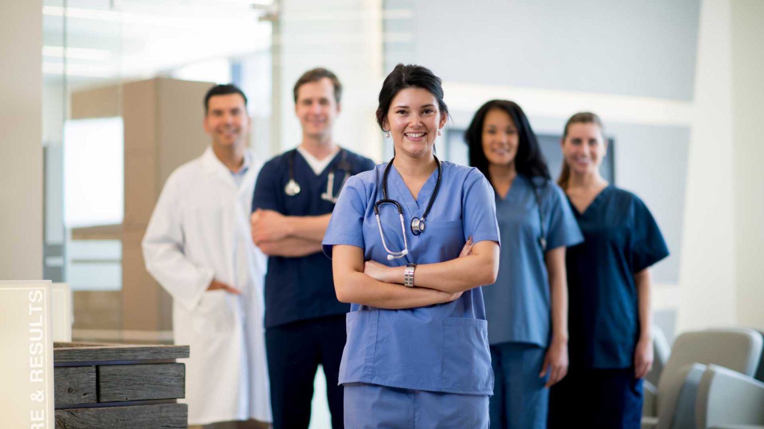 NHS Band 5 Salary in the UK 2025: New Pay Rates & Benefits - London ...